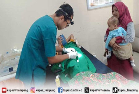 Kupas Tuntas - PLN untuk Rakyat, PLN UP3 Metro Melalui YBM Gelar Khitanan Massal