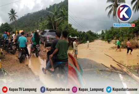 Kupas Tuntas - Banjir Bandang di Semaka Tanggamus, 1.177 Rumah Terendam ...